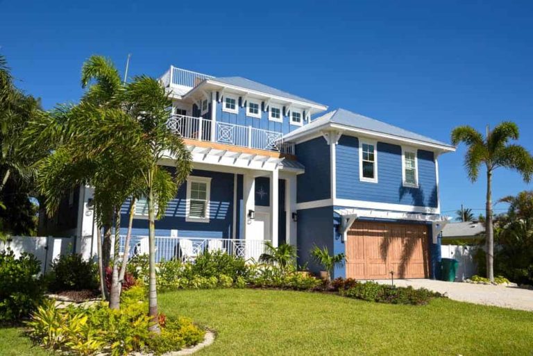 Ideas de casas con fachada de color azul - TIKINTI